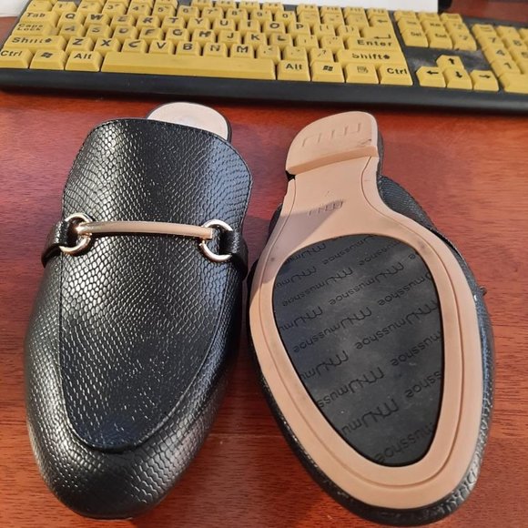 Musshoe | Shoes | New Musshoe Backless Loafers Slippers Pointed Toe Low ...